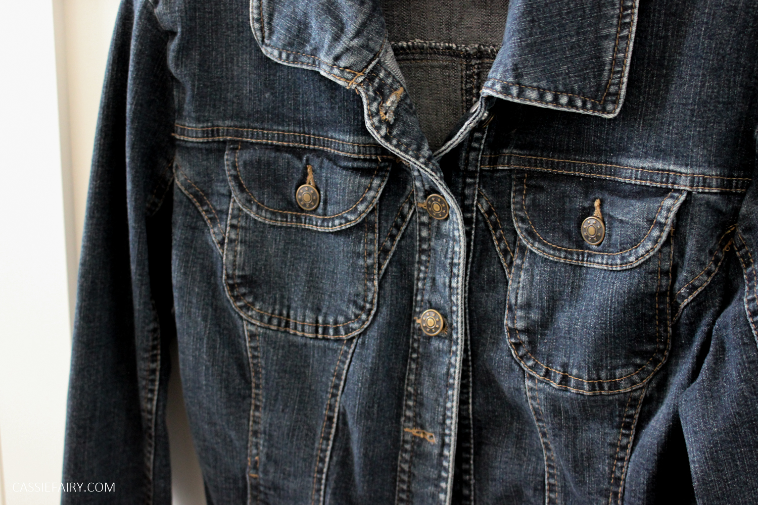 5 ways to style up denim | My Thrifty Life by Cassie Fairy