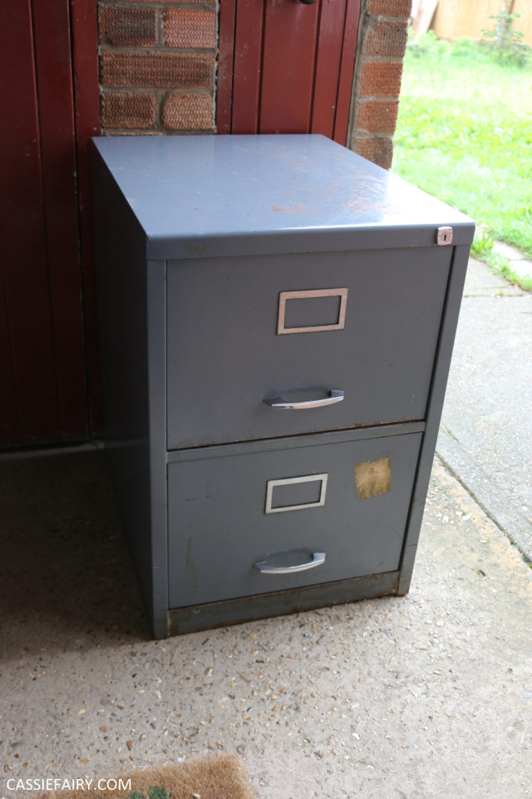 Step-by-step DIY: How to upcycle a rusty old metal filing cabinet | My ...