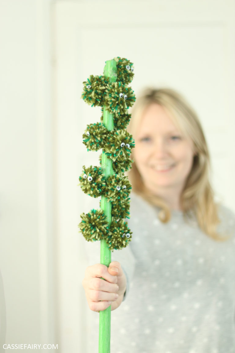 How to make a funny stalk of sprouts Christmas decoration | My Thrifty ...