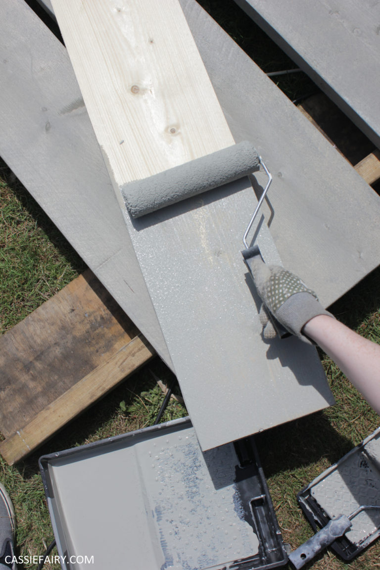 How to DIY rustic garden benches using upcycled scaffold boards | My ...