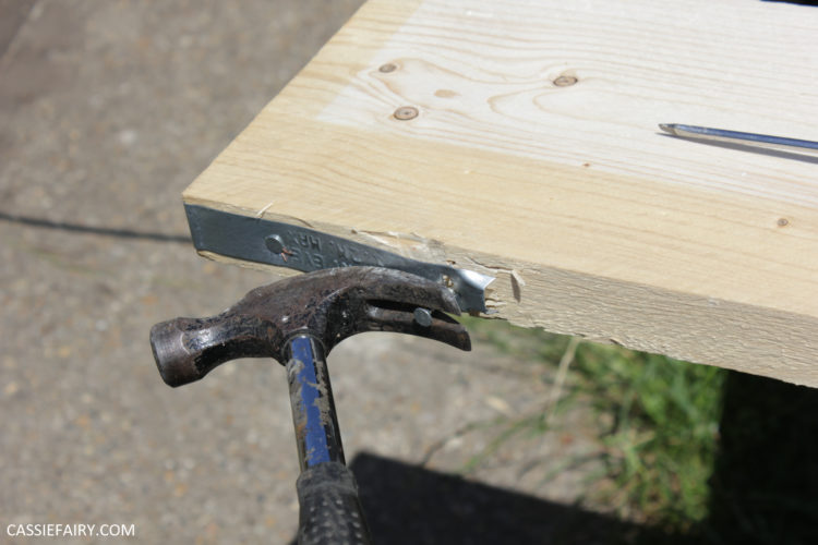 How to DIY rustic garden benches using upcycled scaffold boards | My ...