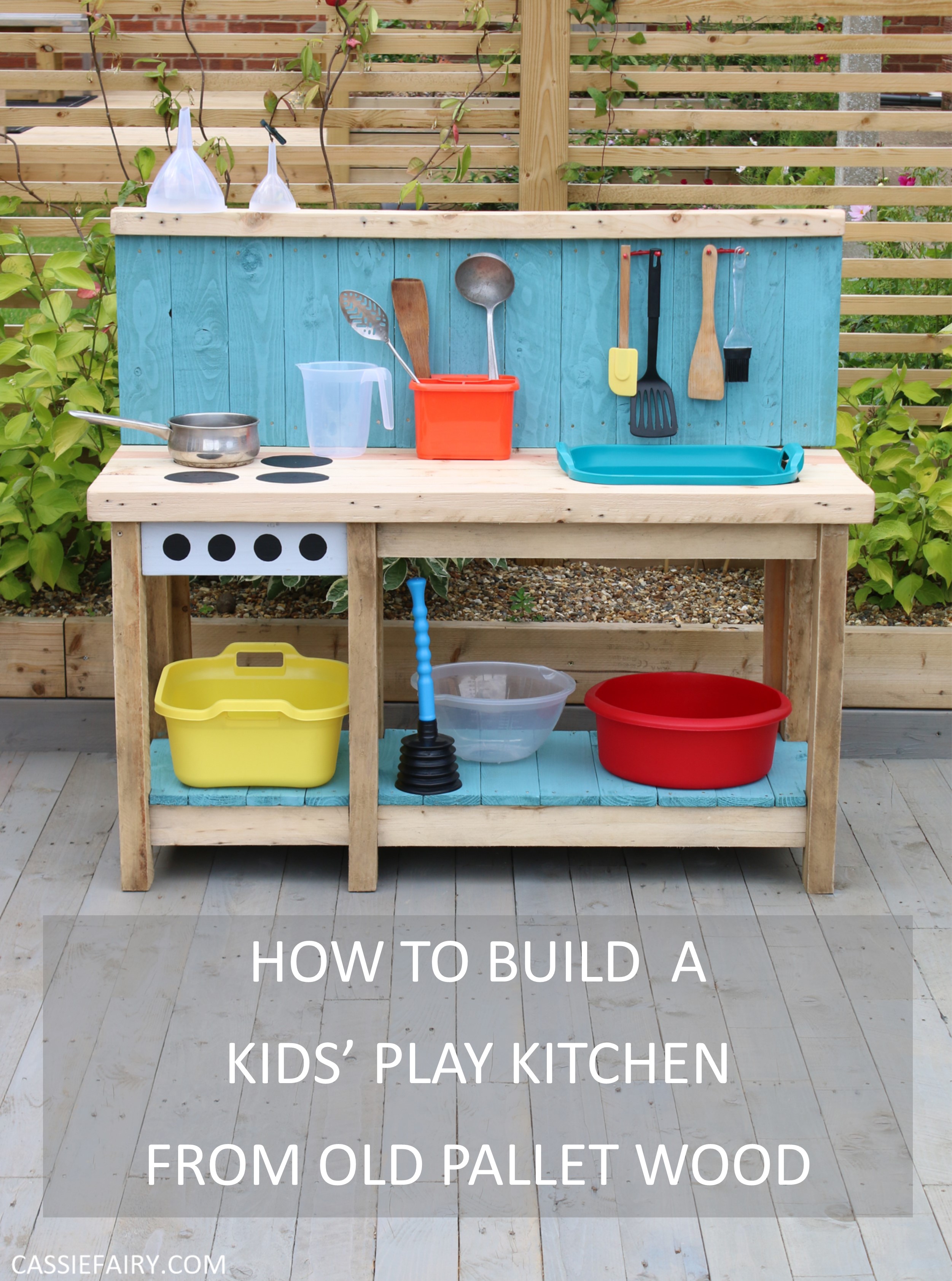 How to DIY a sensory play ‘outdoor kitchen’ from pallet wood | My ...