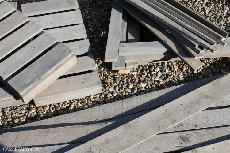How to DIY a bin store using leftover timber or pallet wood | My ...