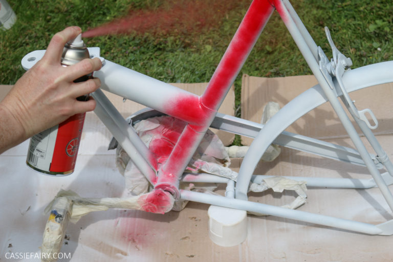 Upcycling a rusty old bicycle into a planter for your cottage garden ...