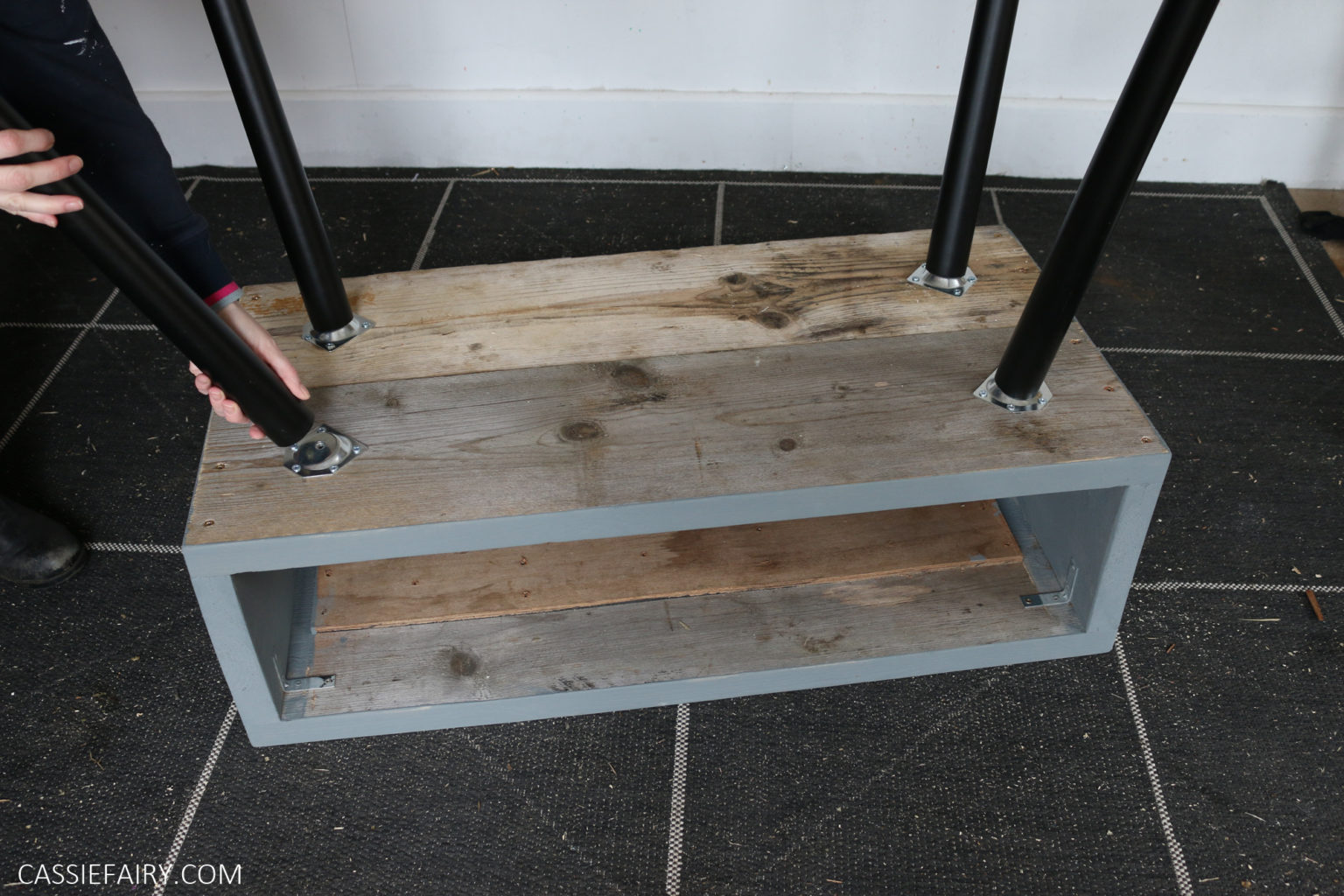 How to turn an old drawer & scaffold boards into a DIY desk or hallway ...