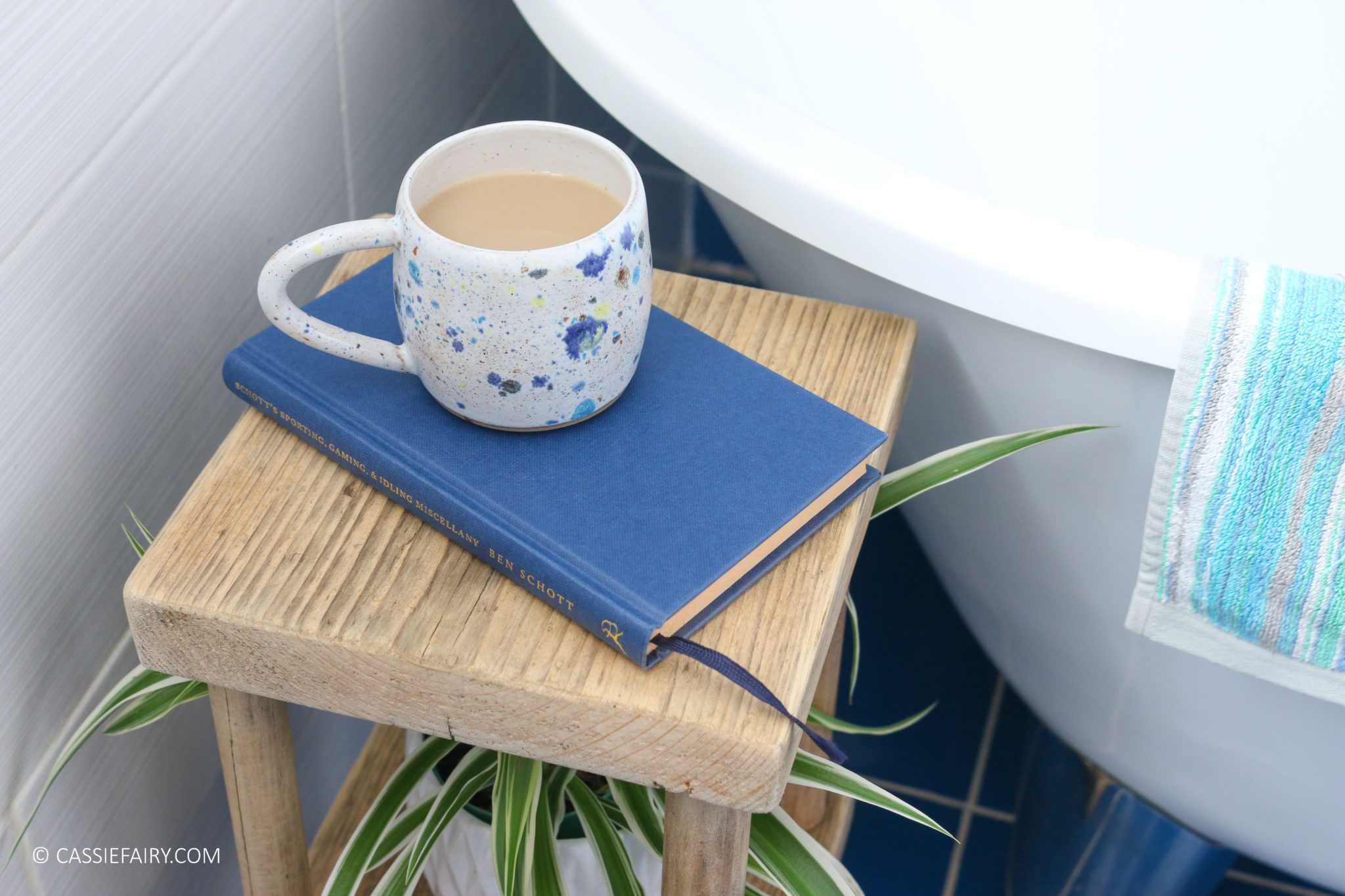 My DIY bathroom: How to build a handy bath-side storage stand for your ...