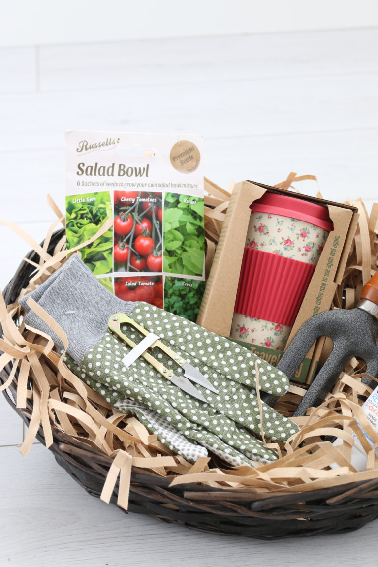 How to DIY a customised gift hamper for any occasion | My Thrifty Life ...