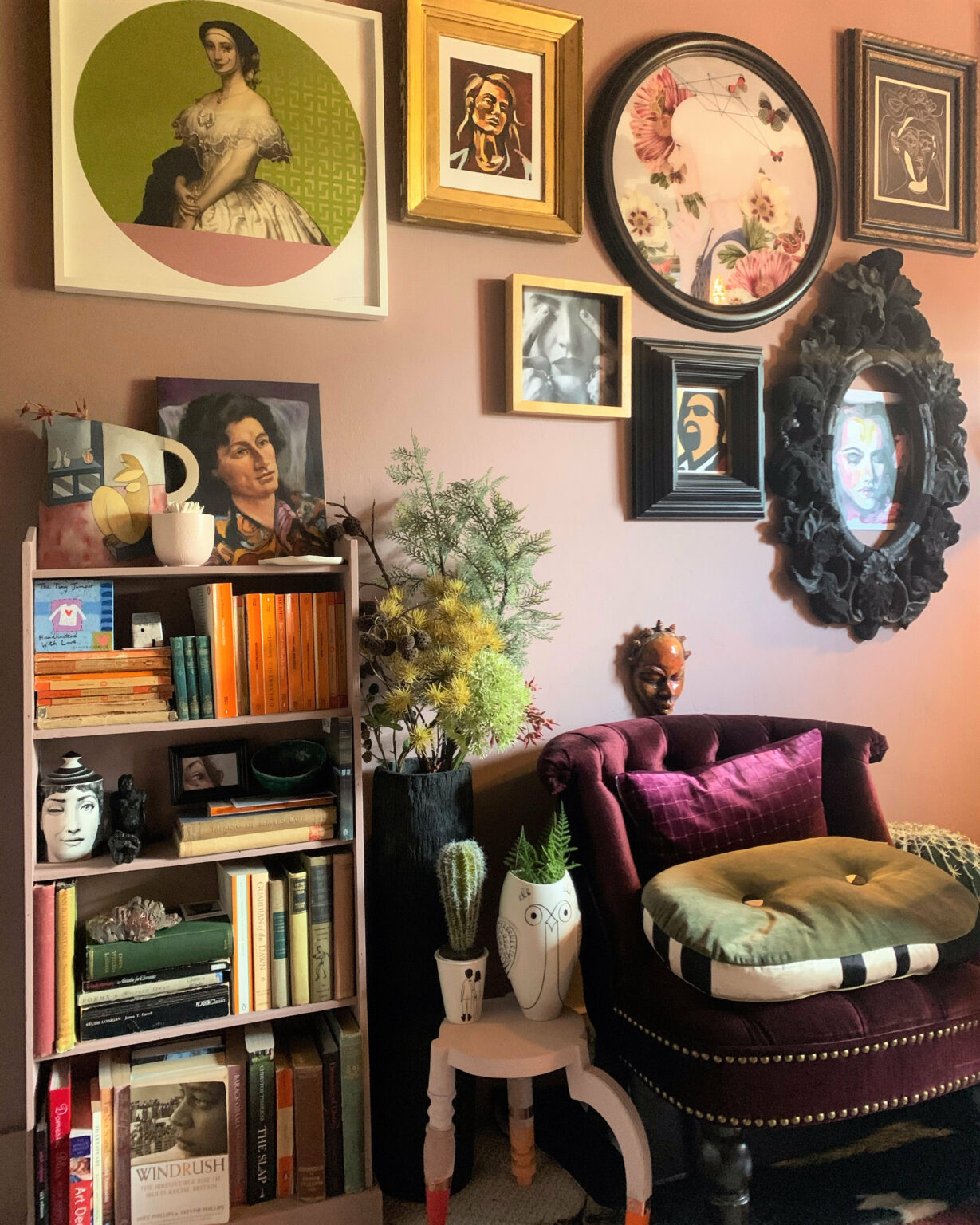 Home tour of the decadent art-filled home of Jasmine Rosten-Edwards ...