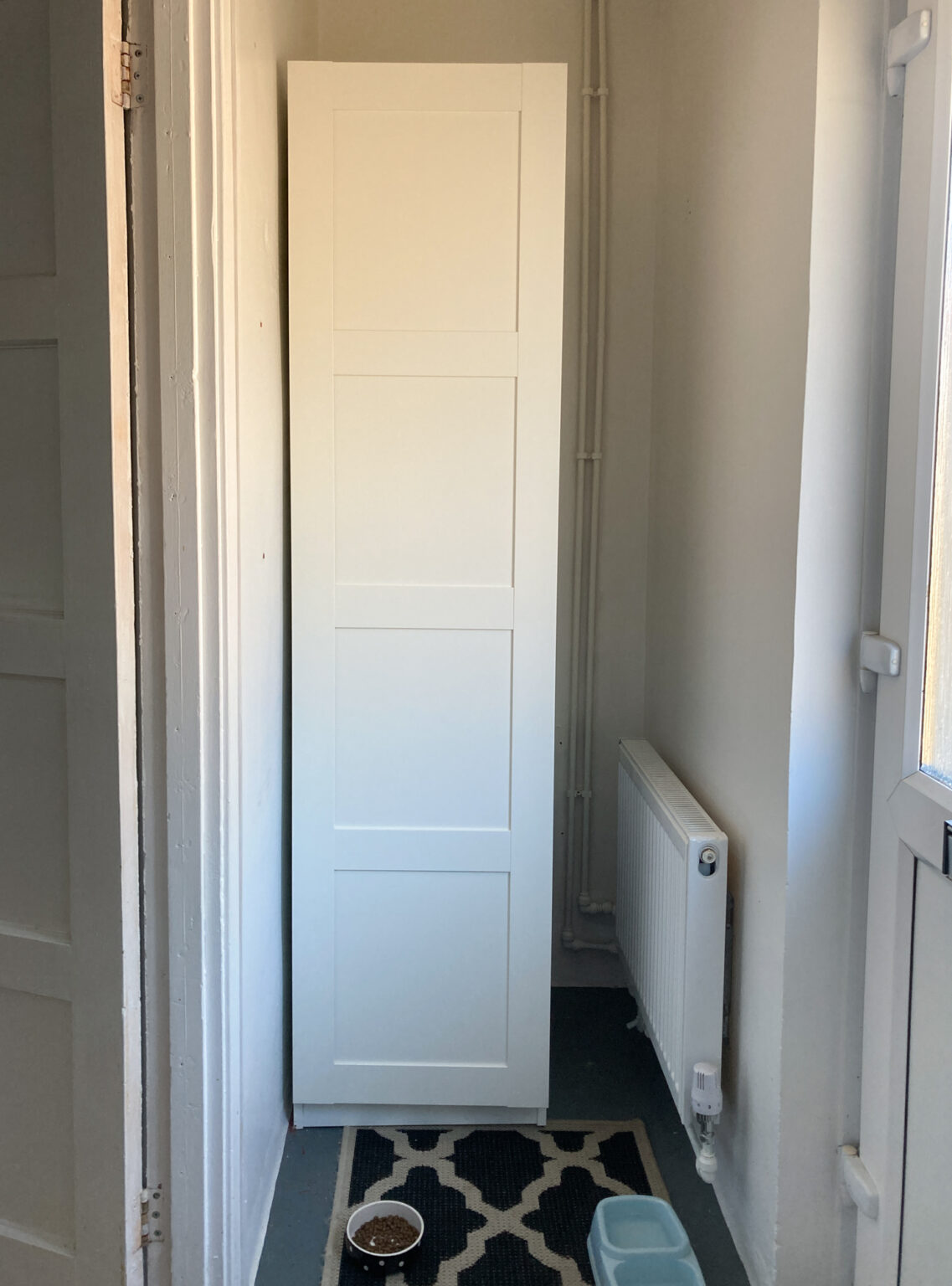 How to DIY a cat cupboard and private bathroom for your pet